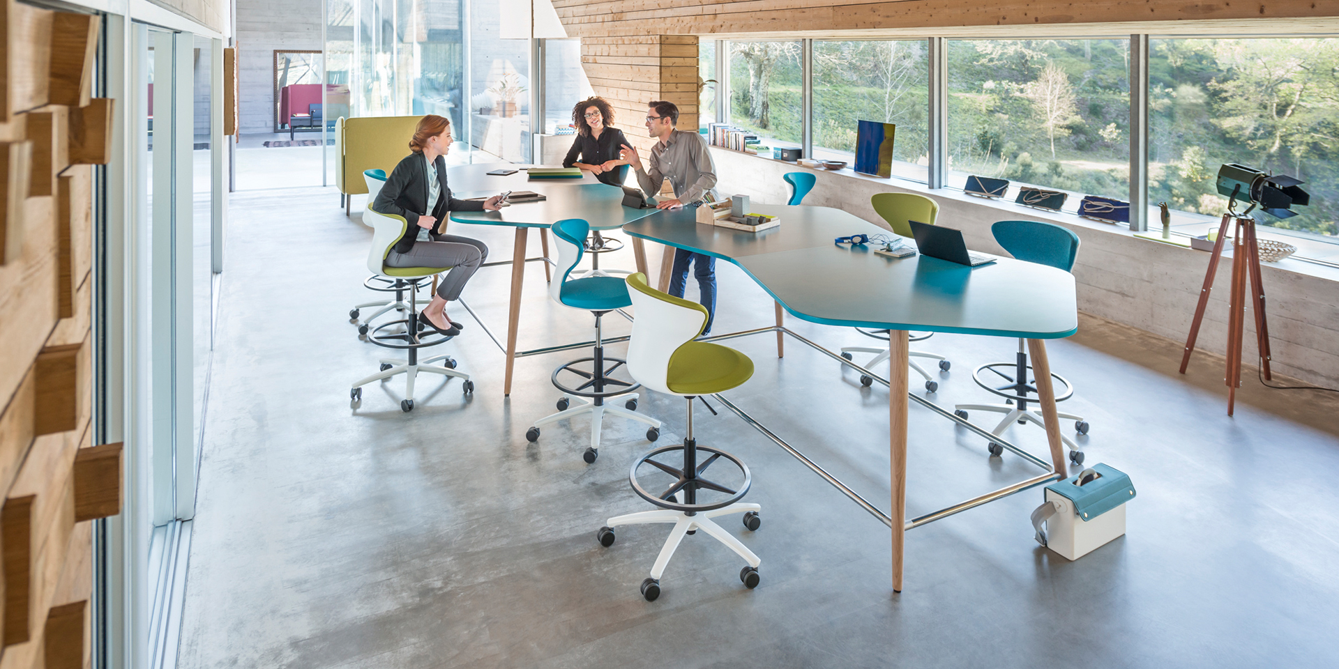 mastermind high desk