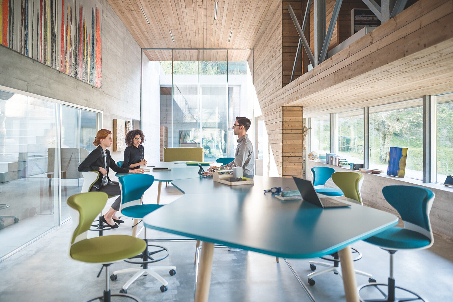 High desk chairs for dynamic teamwork | Sedus