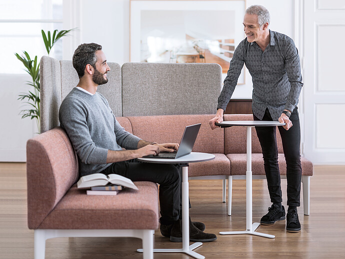 se:works Table - Versatile Bistro & Canteen Table - Sedus