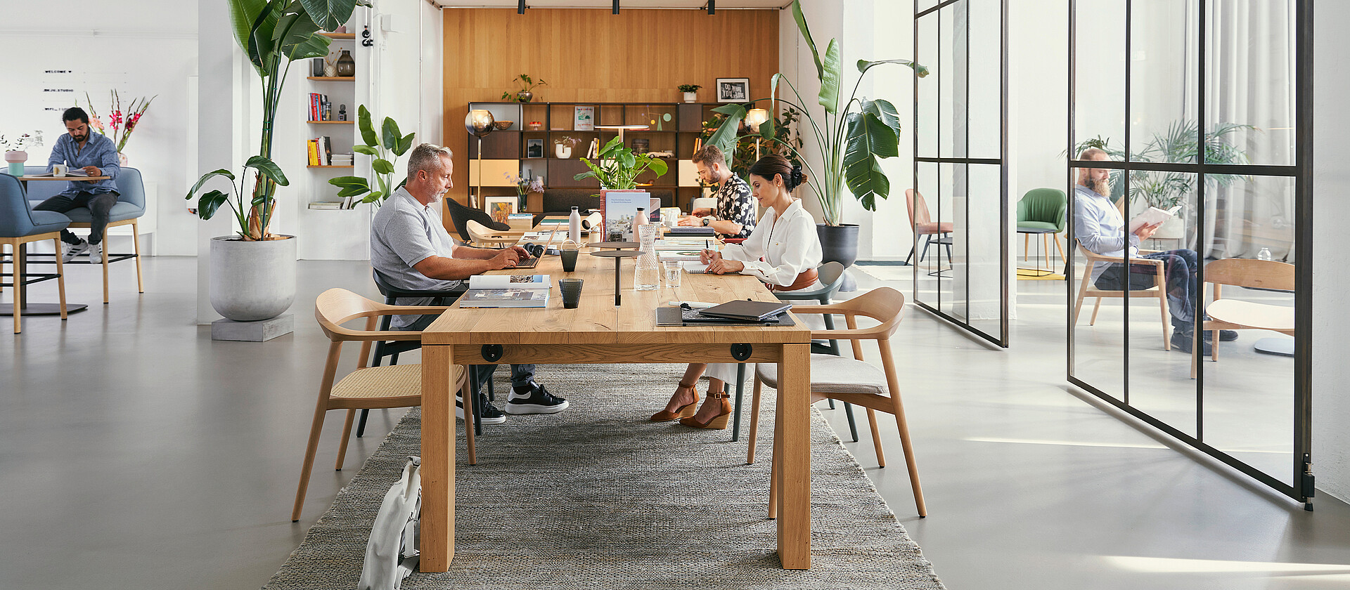 Modular office furniture & ergonomic chairs