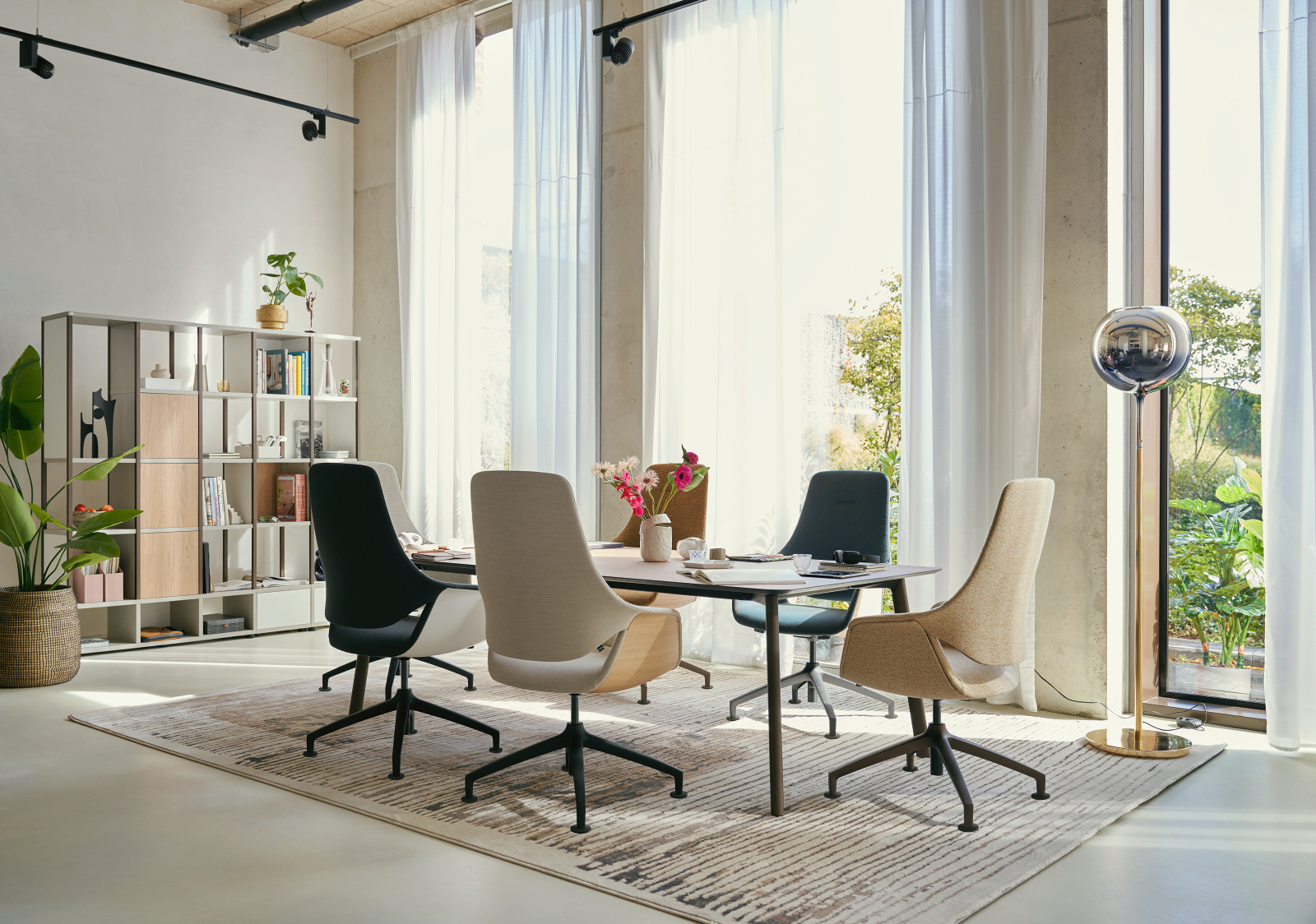 The Perfect Host – se:mission Chair for Meetings, Chats & Home Office