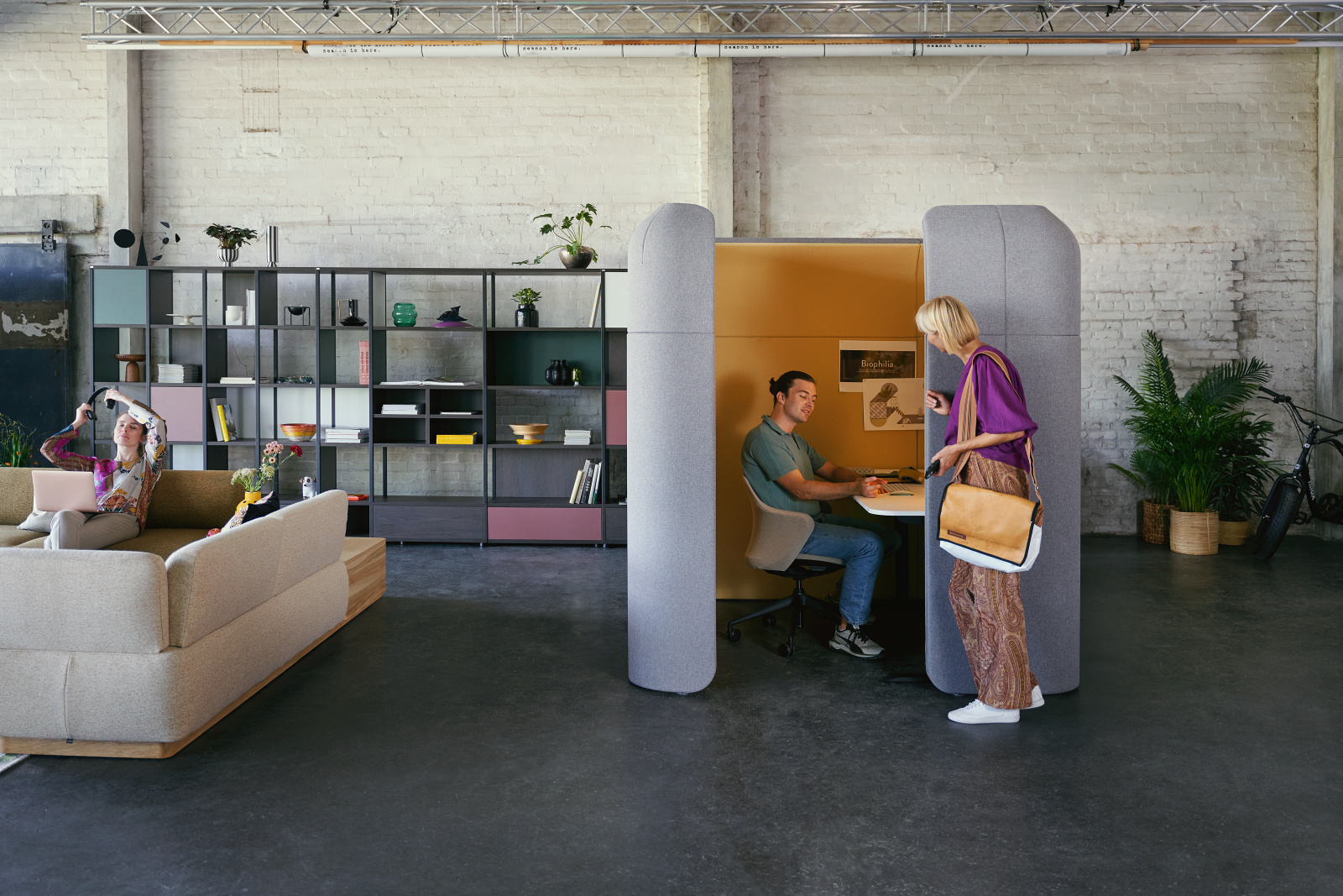 Structured openness: working in the se:hive